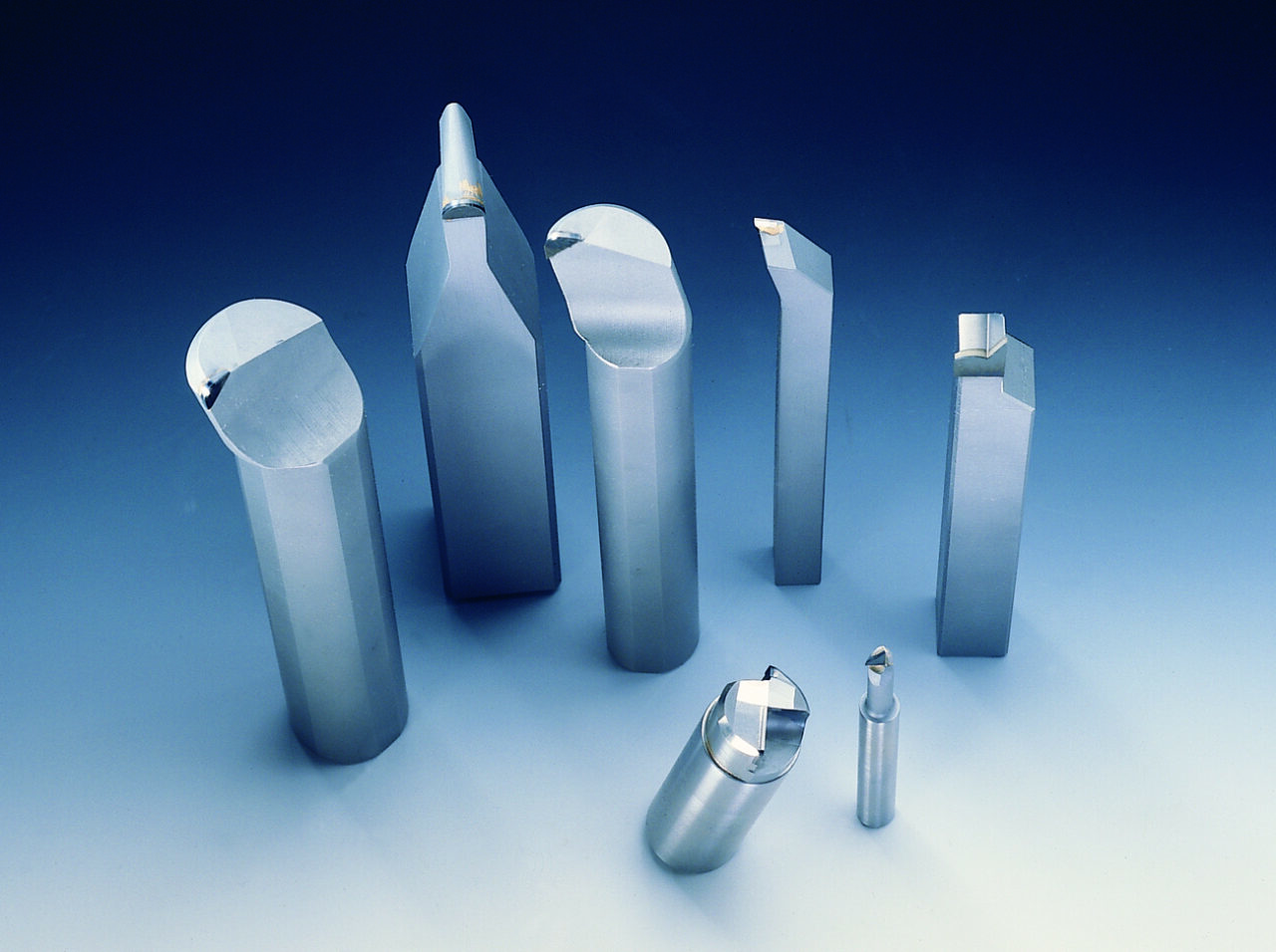 Chip-removing and micro-maschining tools | Medidia GmbH
